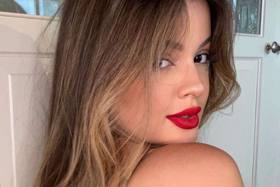 La Villa des cœurs brisés 7 : les plus beaux selfies de Belle Longwell ...