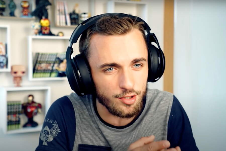 Squeezie : l'évolution physique du YouTubeur - Télé 2 Semaines