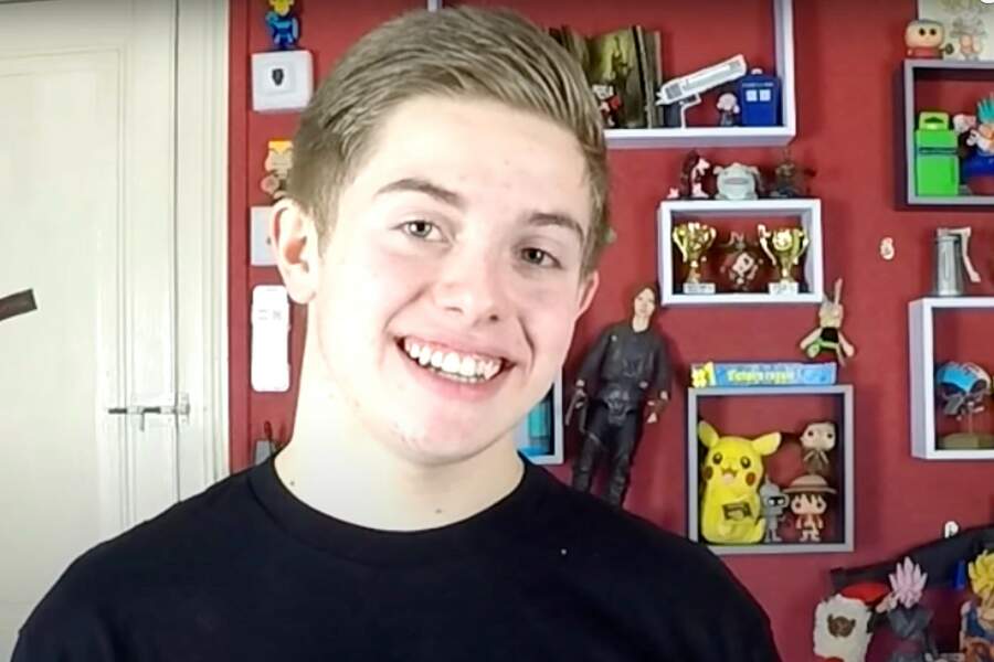 Michou Lévolution Physique Du Youtubeur De Ses 13 Ans à Maintenant