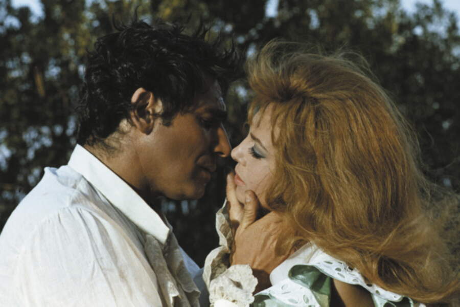 Michèle Mercier et Nora Arnezeder : deux merveilleuses Angélique - Télé ...